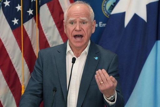 Federal and state officials both claim moral high ground in immigration ...